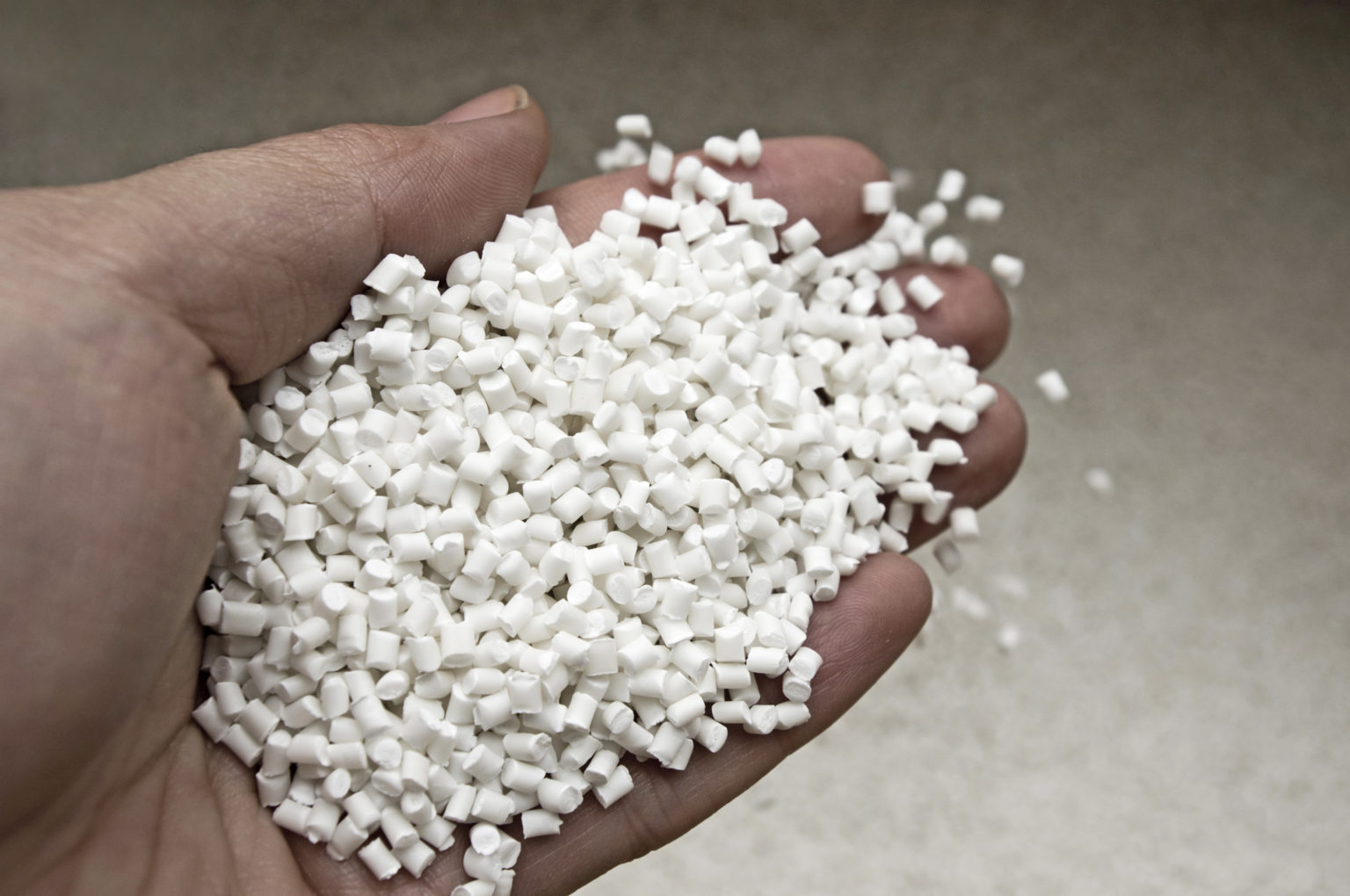 CDE Alimentos Desarrollo de compuestos de PVC para garrafones para ...